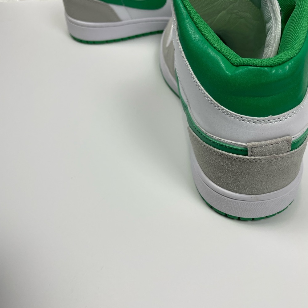 Air Jordan 1’s High Top Green And Grey Size 10 - Gem